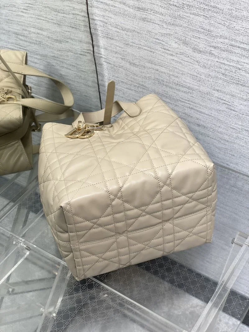 1:1 copy Christian Dior Shopping Bags