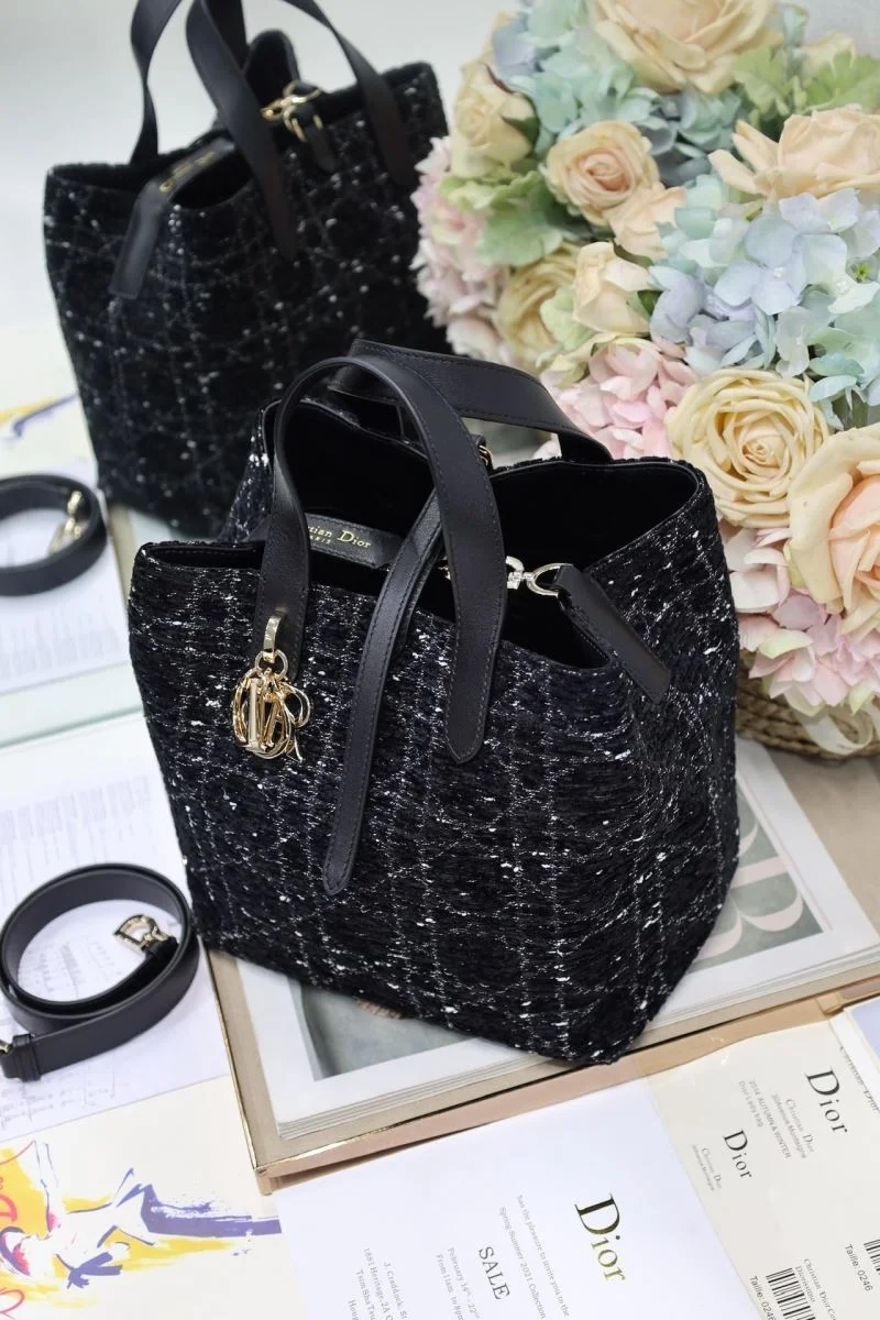 Reasonably priced Christian Dior Shopping Bags