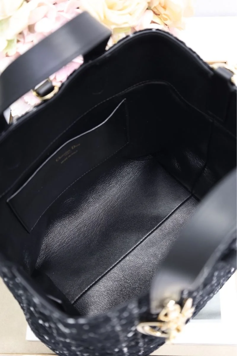 Reasonably priced Christian Dior Shopping Bags