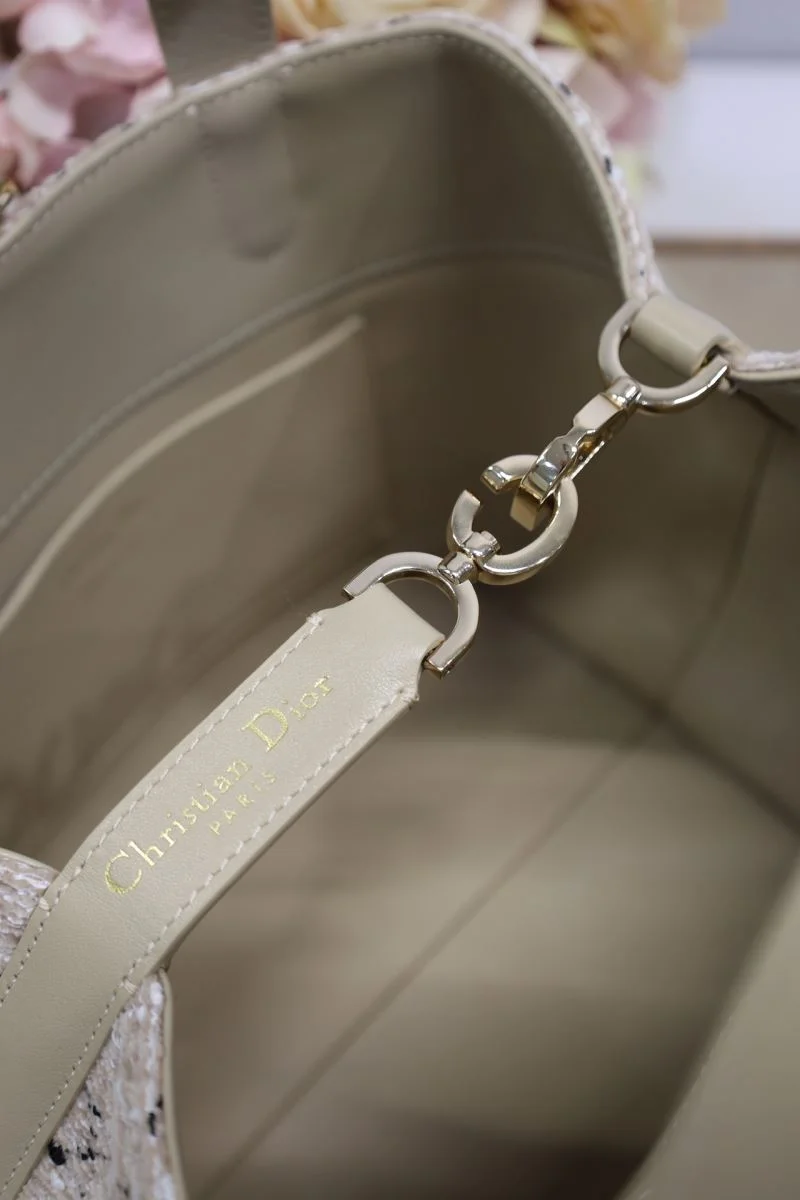 Reasonably priced Christian Dior Shopping Bags