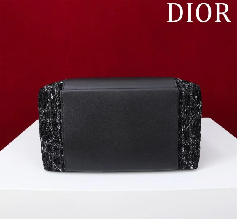 Top match Christian Dior Shopping Bags