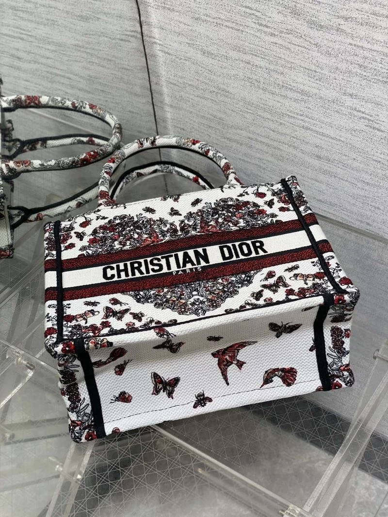 Indistinguishable Christian Dior Shopping Bags