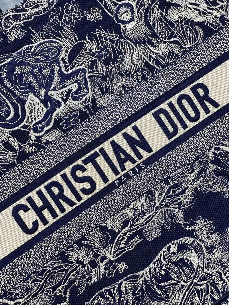 Top match Christian Dior Shopping Bags