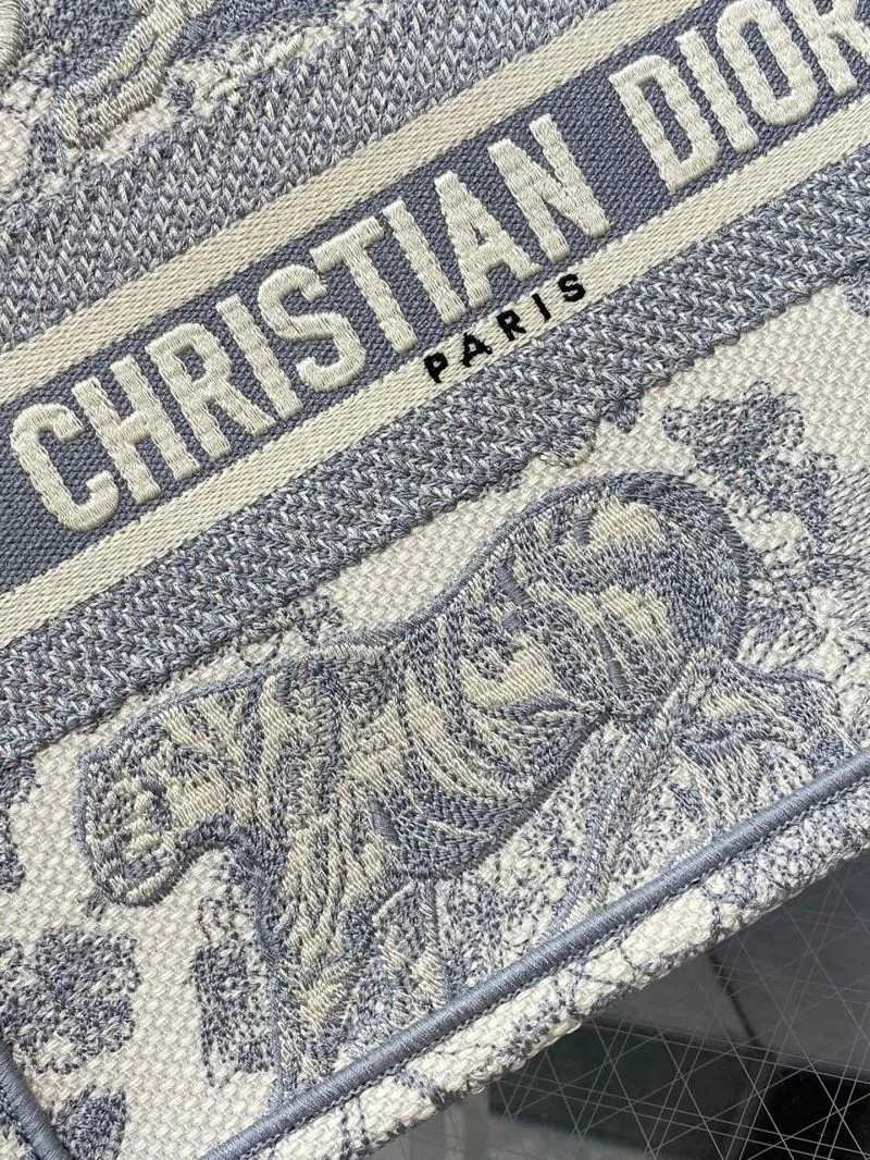 Cut-rate Christian Dior Shopping Bags