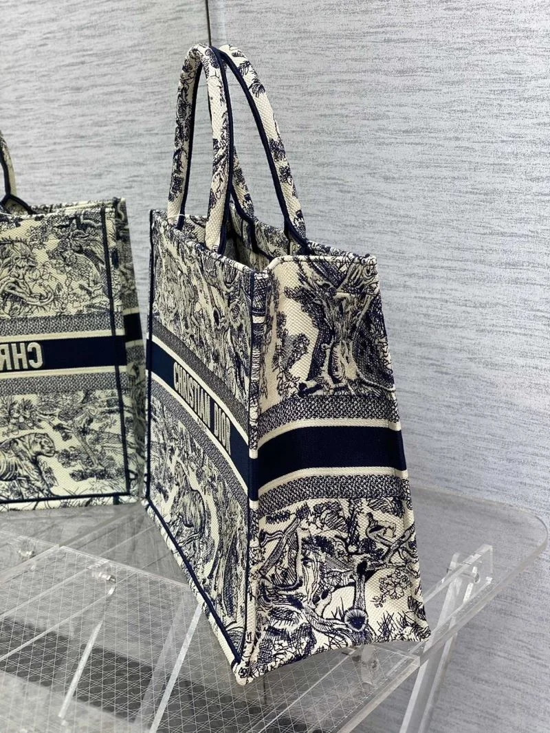 Discounted Christian Dior Shopping Bags