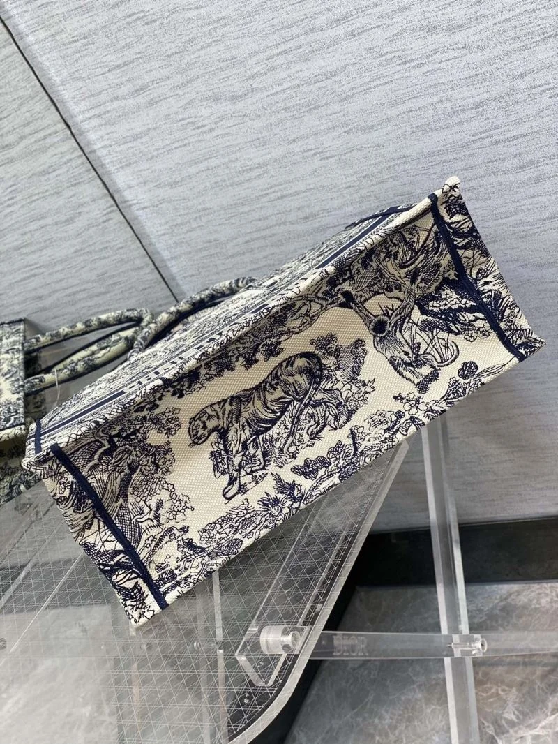 Discounted Christian Dior Shopping Bags