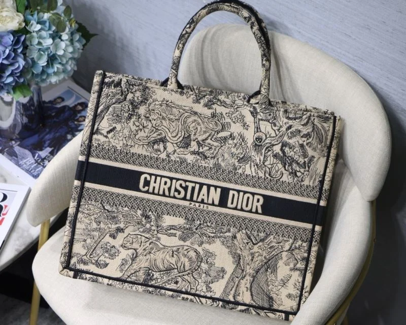 Christian Dior Shopping Bags
