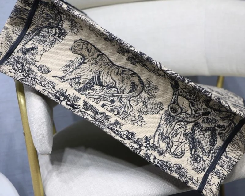 Official Christian Dior Shopping Bags
