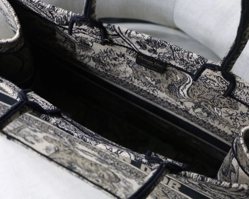 Official Christian Dior Shopping Bags