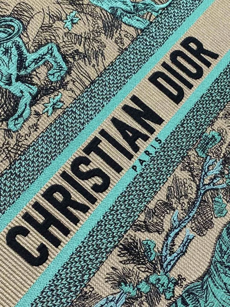 Cut-rate Christian Dior Shopping Bags