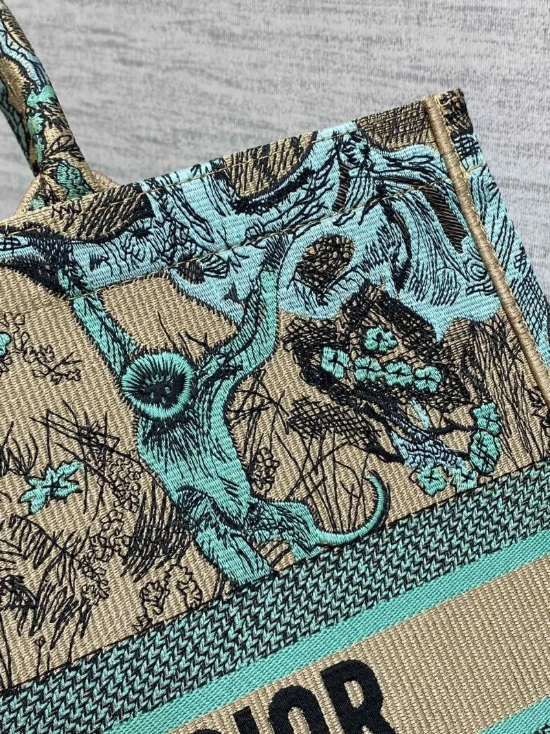 Cut-rate Christian Dior Shopping Bags