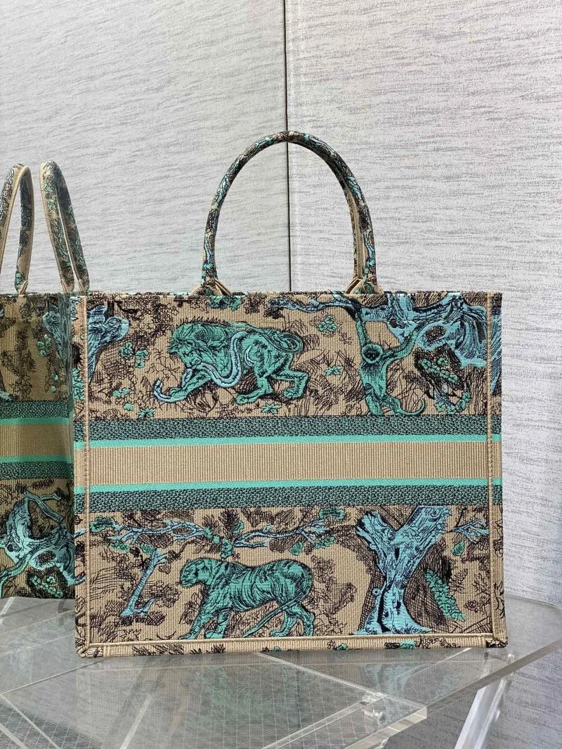 Cut-rate Christian Dior Shopping Bags