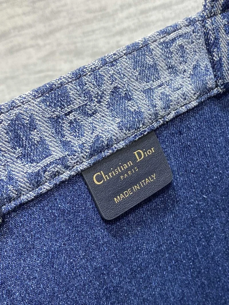 Economical Christian Dior Shopping Bags