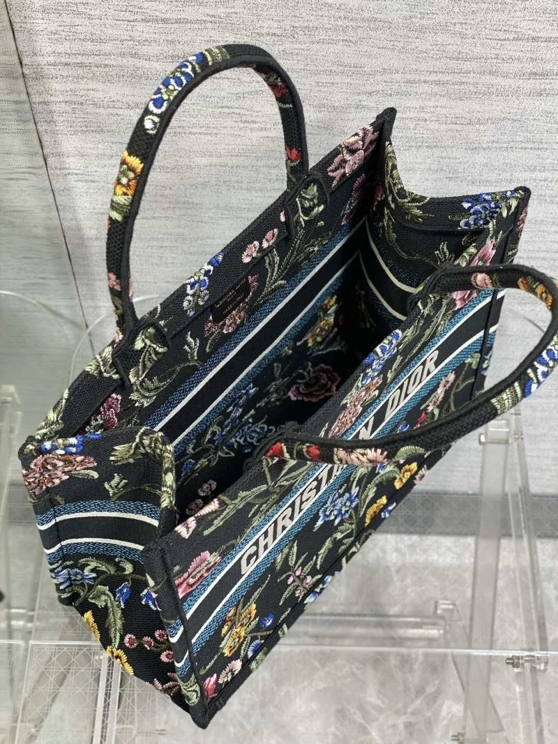 Inexpensive Christian Dior Shopping Bags