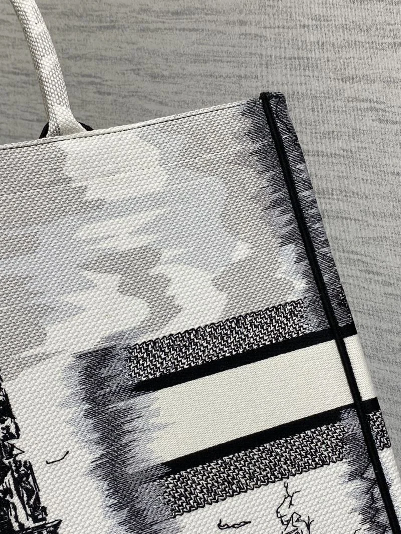 Legit Christian Dior Shopping Bags