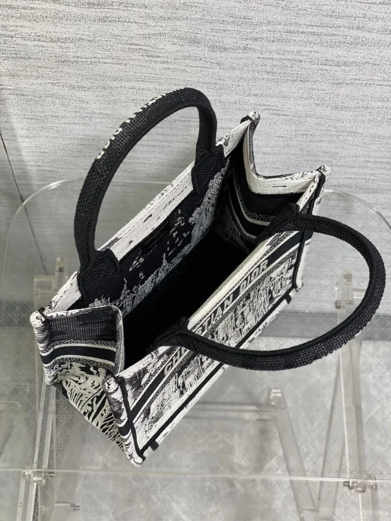 Legit Christian Dior Shopping Bags