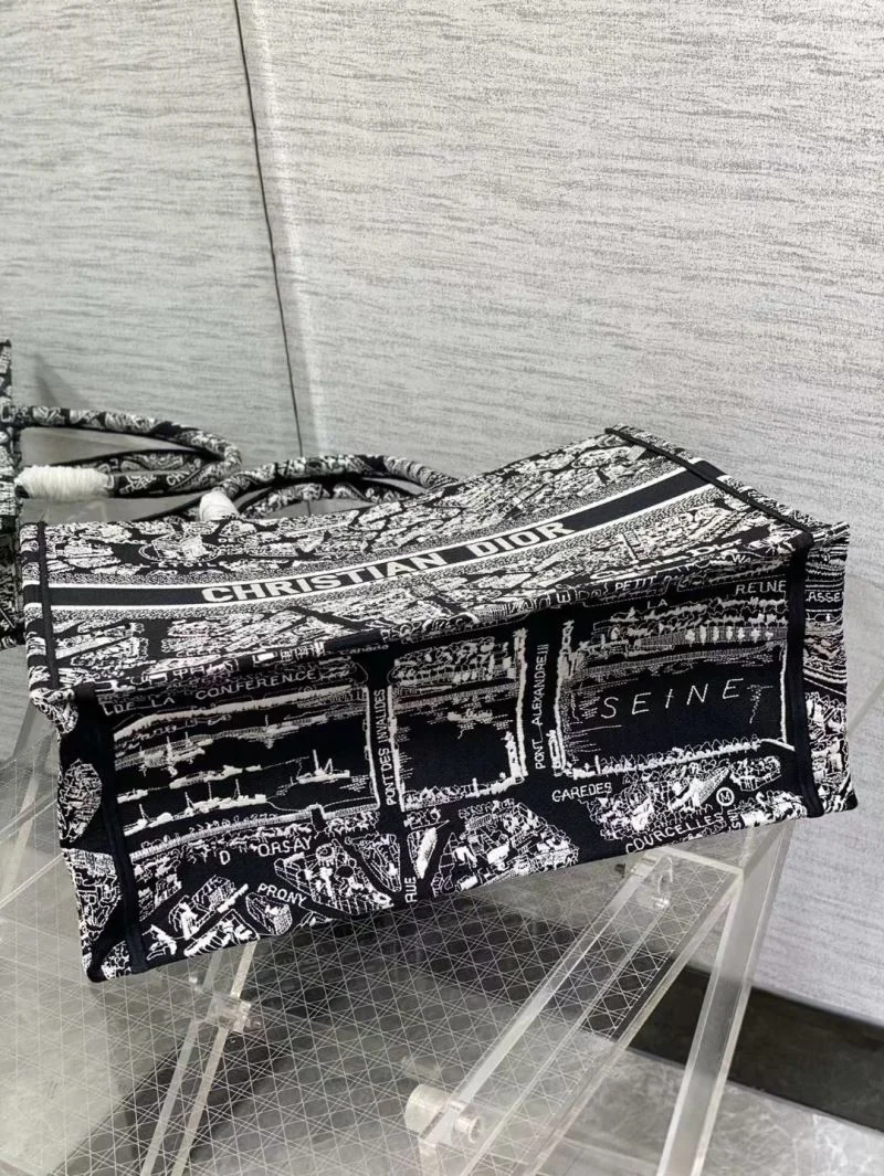 Value-priced Christian Dior Shopping Bags