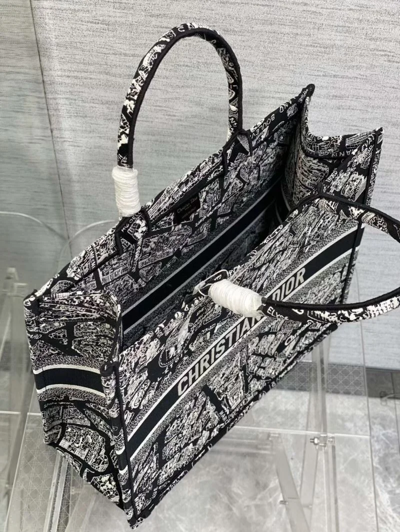 Value-priced Christian Dior Shopping Bags