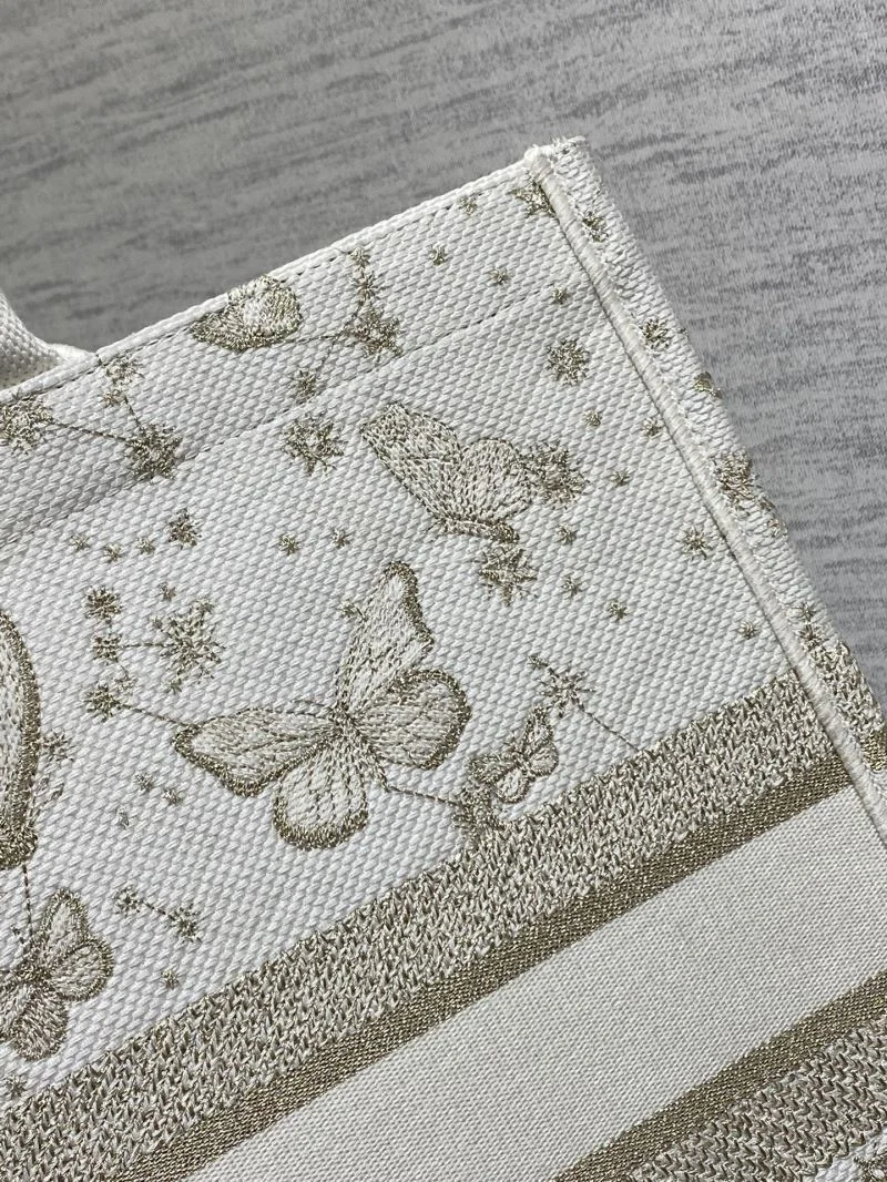 Low-cost Christian Dior Shopping Bags