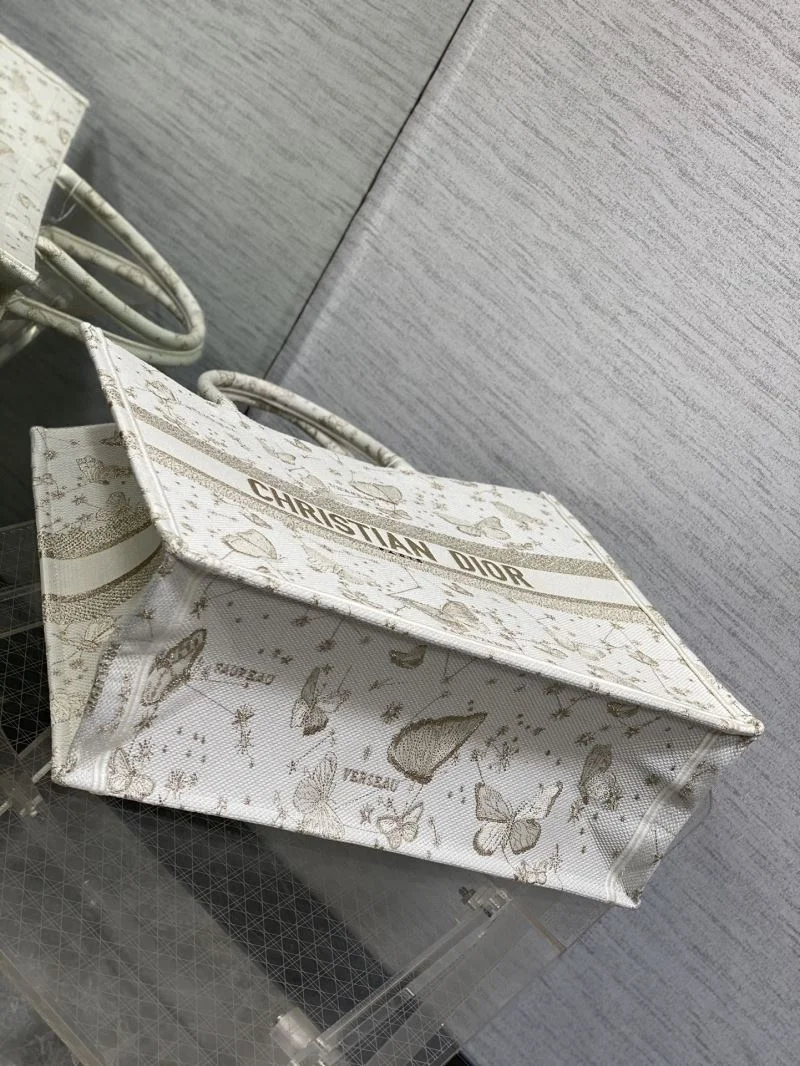 Low-cost Christian Dior Shopping Bags