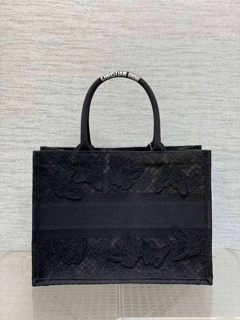 Reasonably priced Christian Dior Shopping Bags