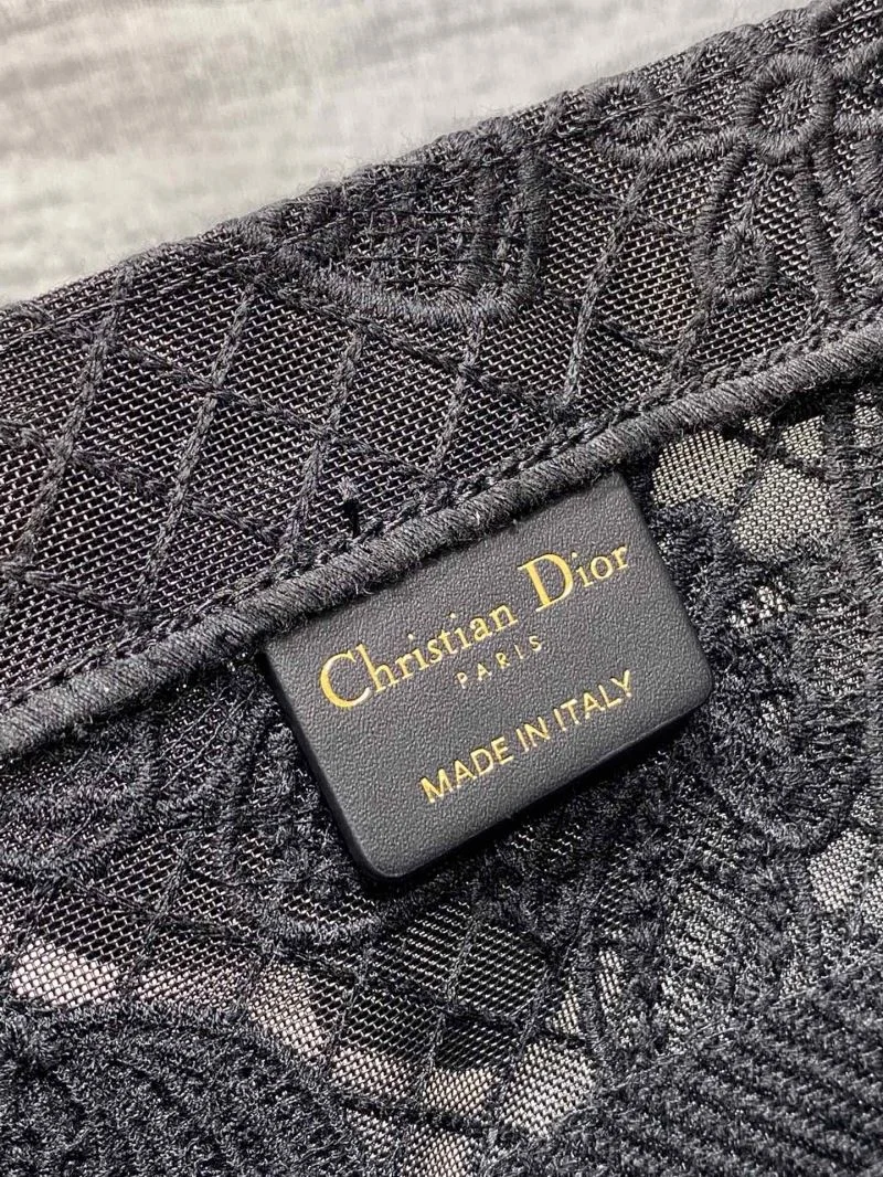 Reasonably priced Christian Dior Shopping Bags