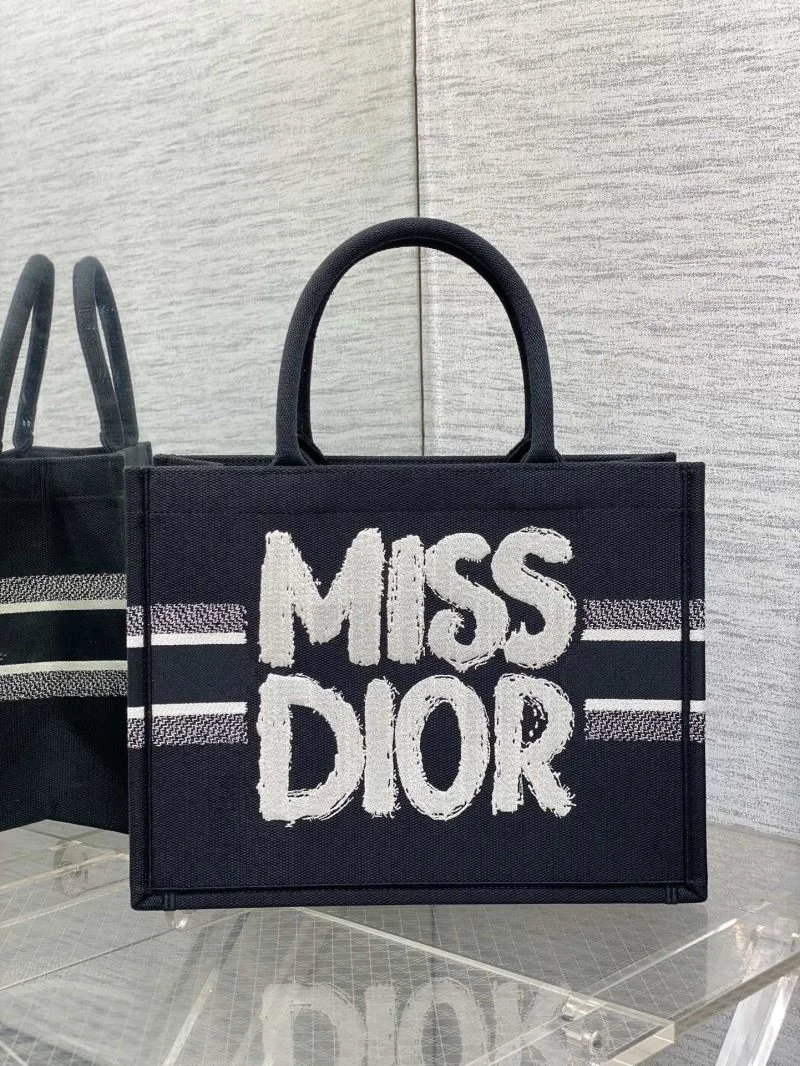 Christian Dior Shopping Bags