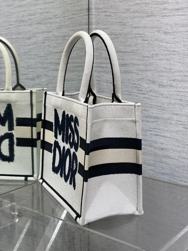 Value-priced Christian Dior Shopping Bags