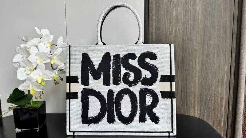Indistinguishable Christian Dior Shopping Bags