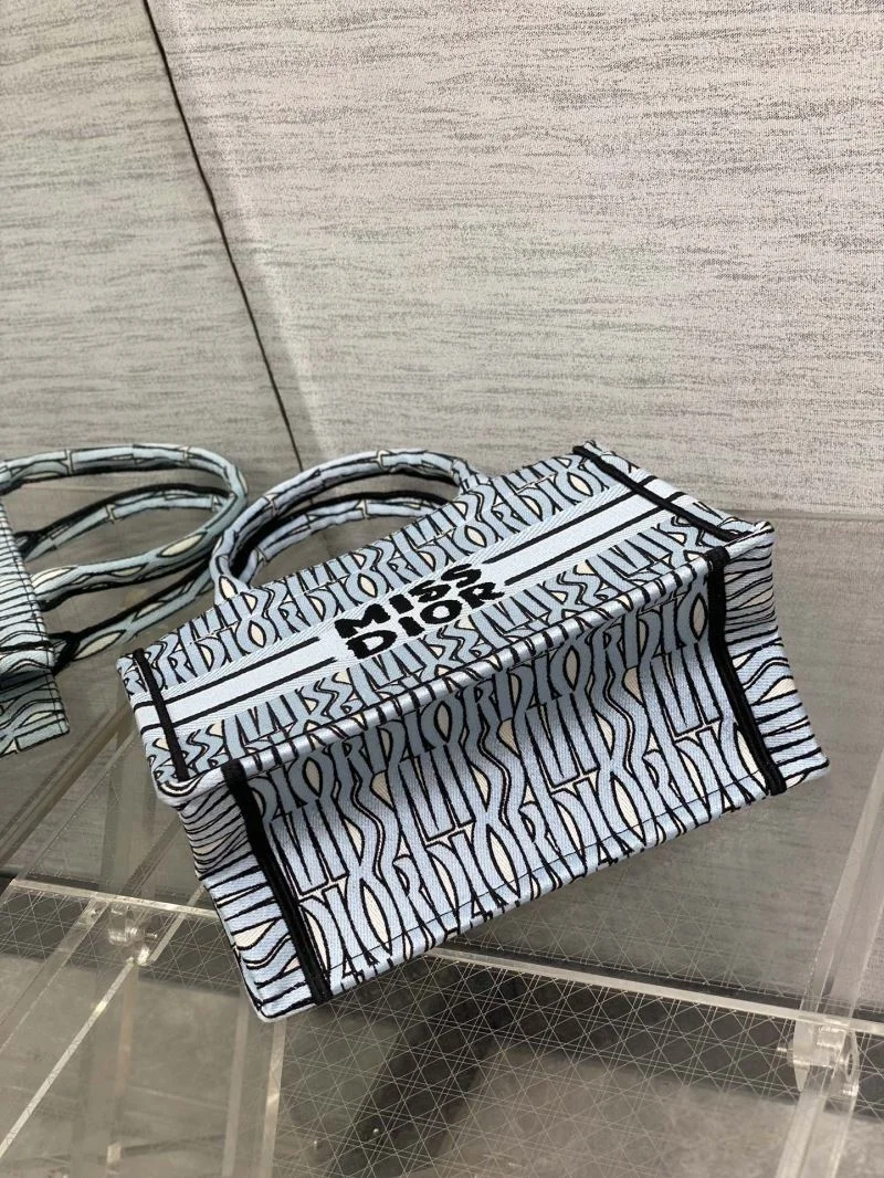 Economical Christian Dior Shopping Bags