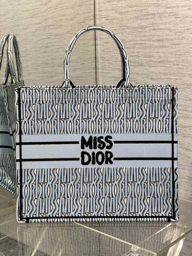 Christian Dior Shopping Bags