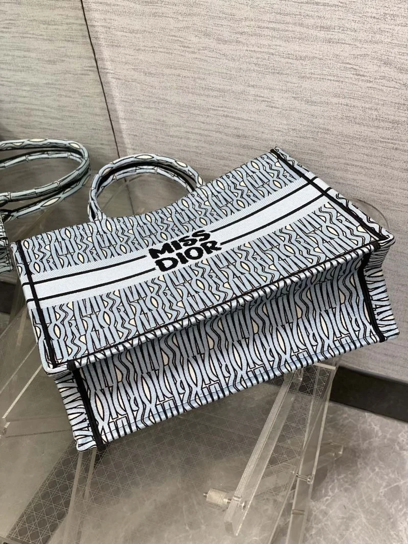 Exact replica Christian Dior Shopping Bags