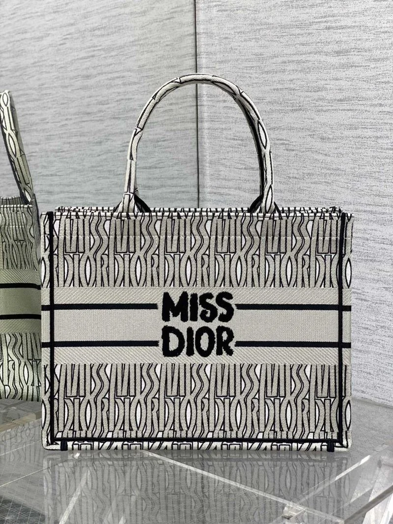 Value-priced Christian Dior Shopping Bags
