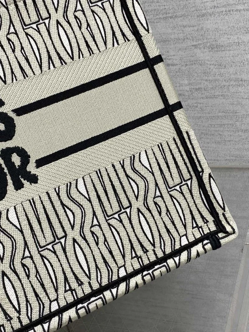 Value-priced Christian Dior Shopping Bags