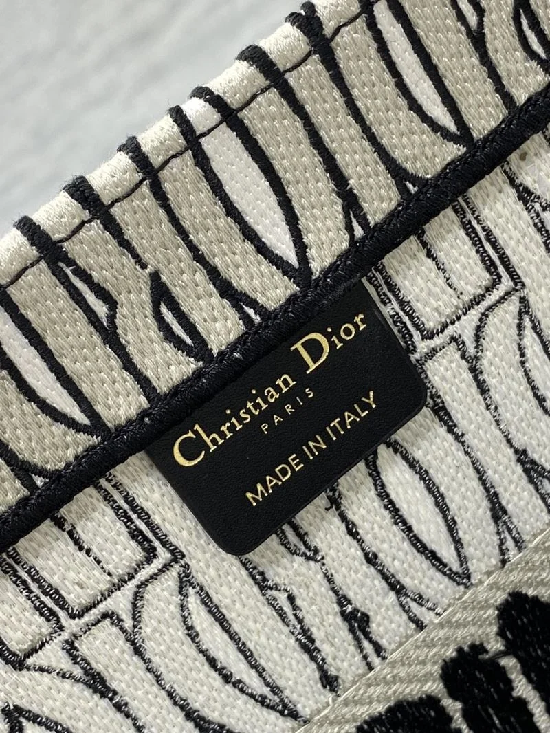 Value-priced Christian Dior Shopping Bags