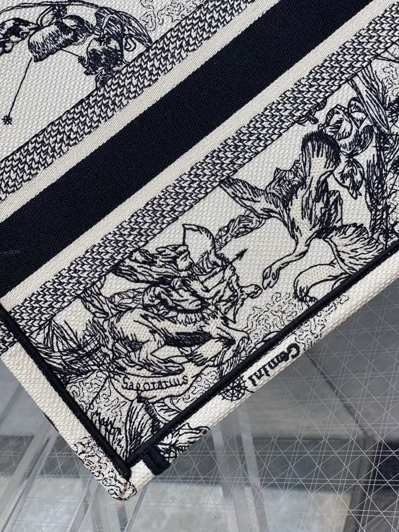 Legit Christian Dior Shopping Bags