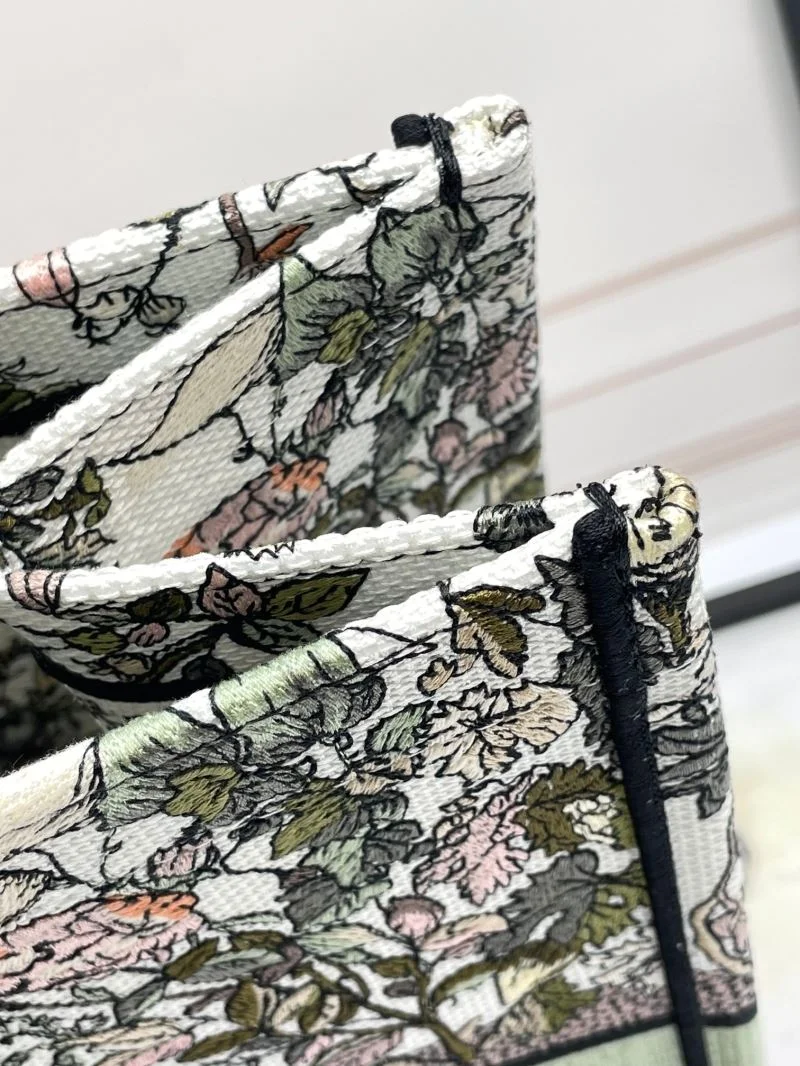 Inexpensive Christian Dior Shopping Bags