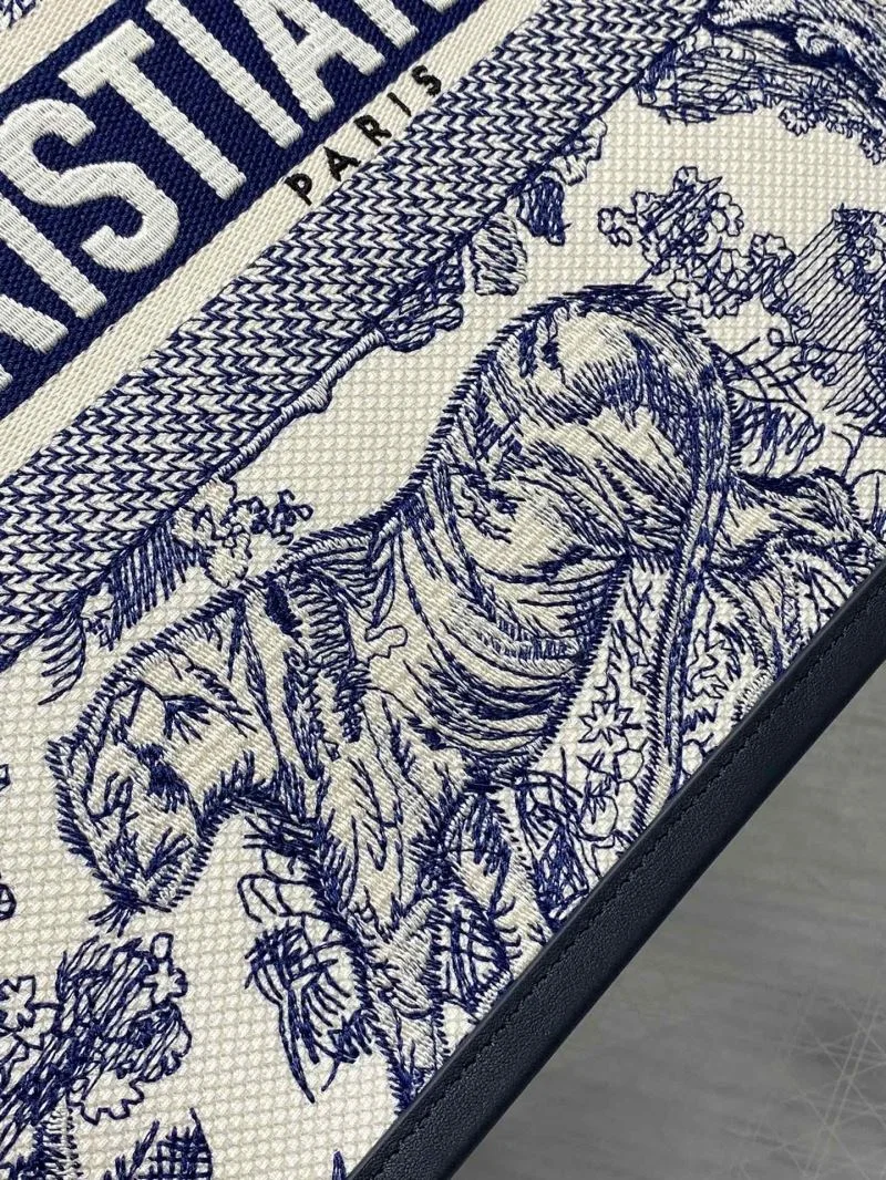 Low-cost Christian Dior Shopping Bags