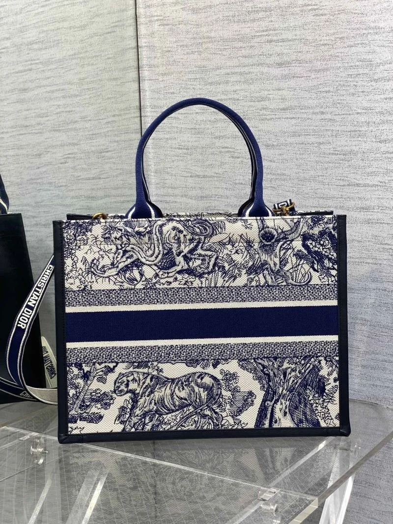 Low-cost Christian Dior Shopping Bags