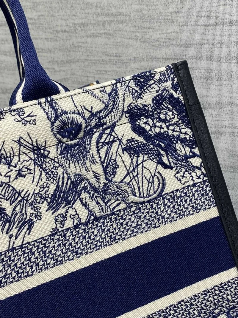 Low-cost Christian Dior Shopping Bags