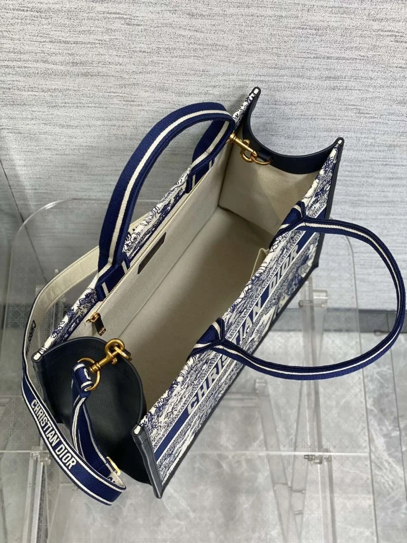 Low-cost Christian Dior Shopping Bags