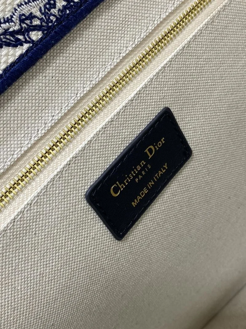 Low-cost Christian Dior Shopping Bags