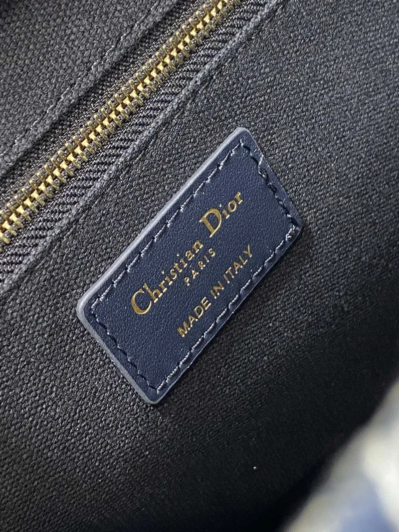 Inexpensive Christian Dior Shopping Bags