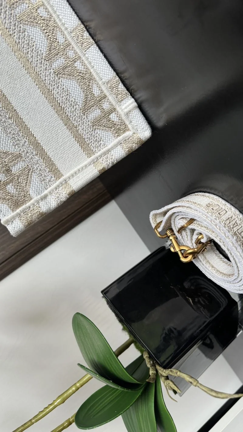 Discounted Christian Dior Shopping Bags