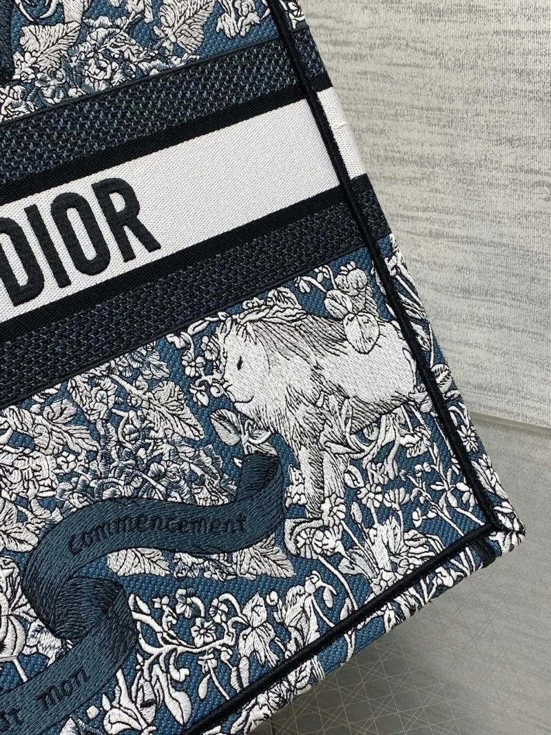 Exact replica Christian Dior Shopping Bags