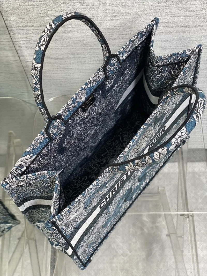 Exact replica Christian Dior Shopping Bags
