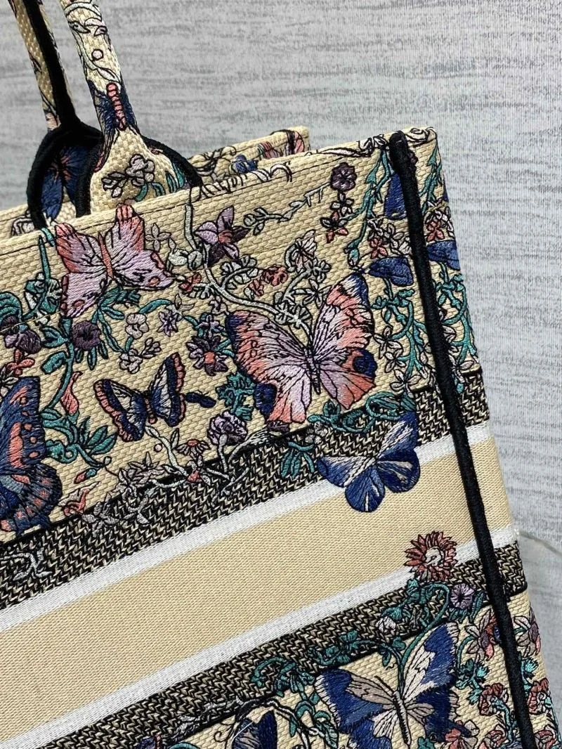 Official Christian Dior Shopping Bags