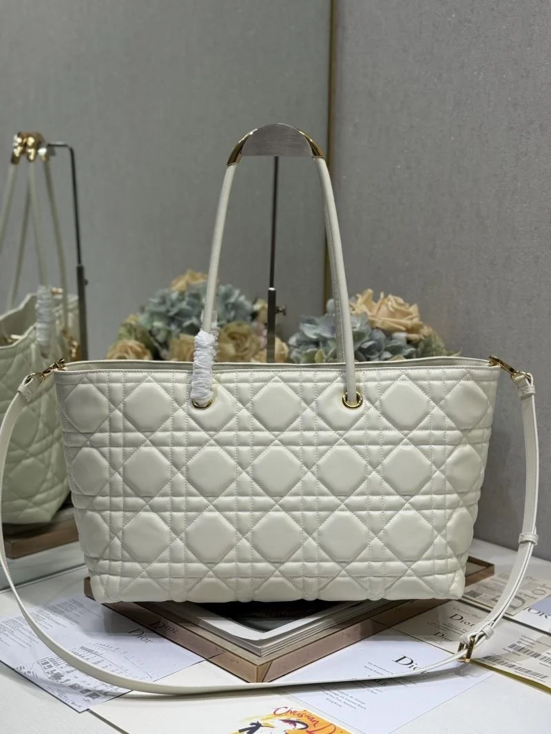 Inexpensive Christian Dior Shopping Bags