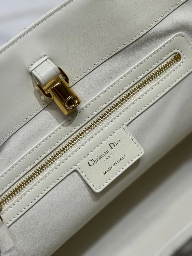 Inexpensive Christian Dior Shopping Bags