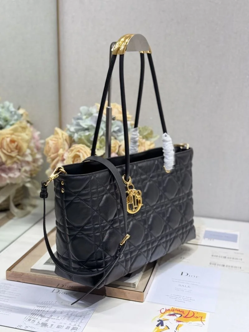 Inexpensive Christian Dior Shopping Bags